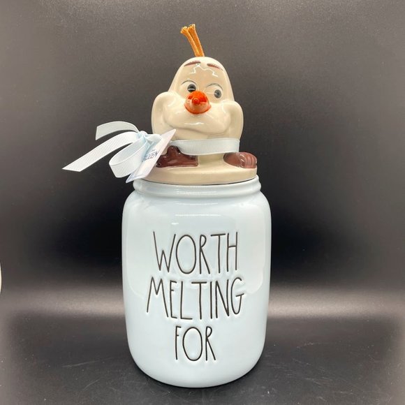 Rae Dunn | Kitchen | Rae Dunn Disney Frozen Olaf Topper Worth Melting ...